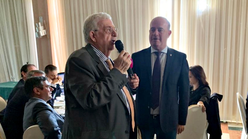 “El Banco Europeo de Inversiones está interesado en entrar en el Puerto ...